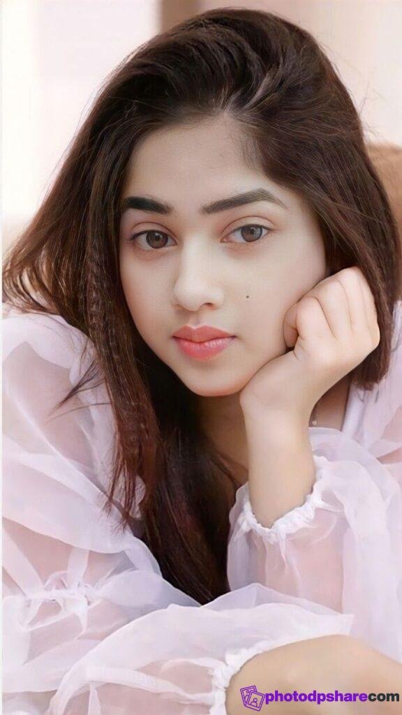58+ Cute Profile Pic for Girls to Show Beauty and Confidence